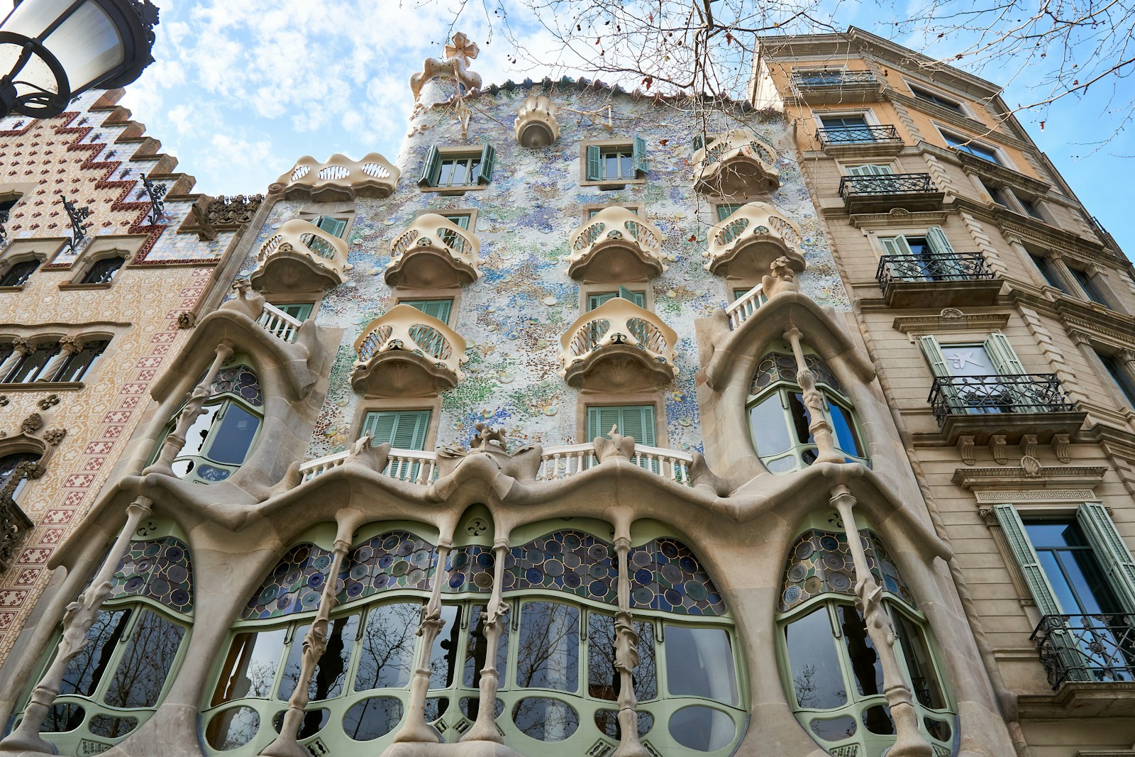 La Casa Batlló à Barcelone : Chef-d'œuvre Moderniste d'Antoni Gaudí ...